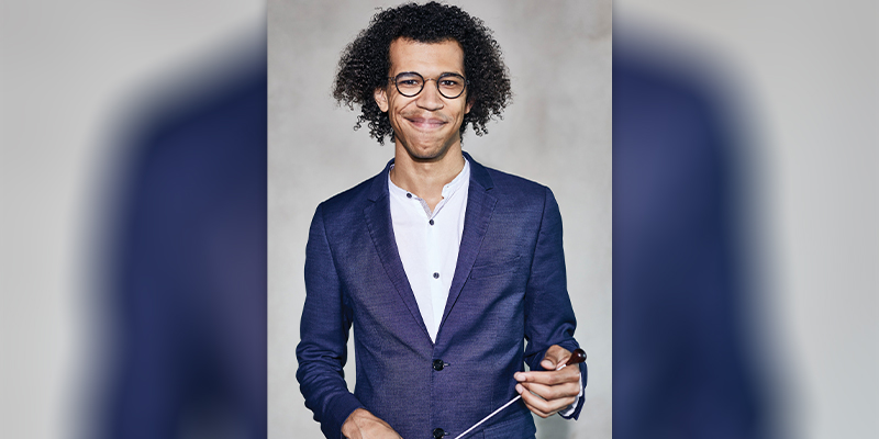 Cello student-turned maestro Jonathon Heyward returns home to conduct ...