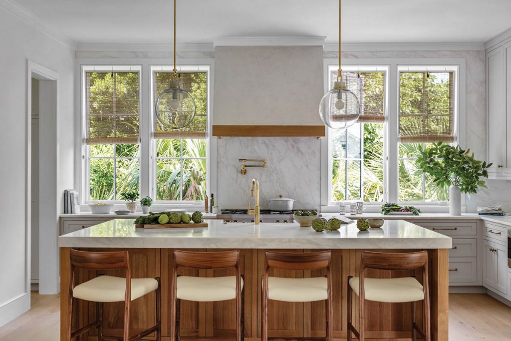 West Coast Style Meets Lowcountry Charm in a Sullivan’s Island Retreat ...
